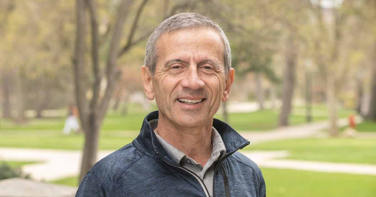 Ramzi Bualuan honored with Outstanding Mentoring Award - College of ...